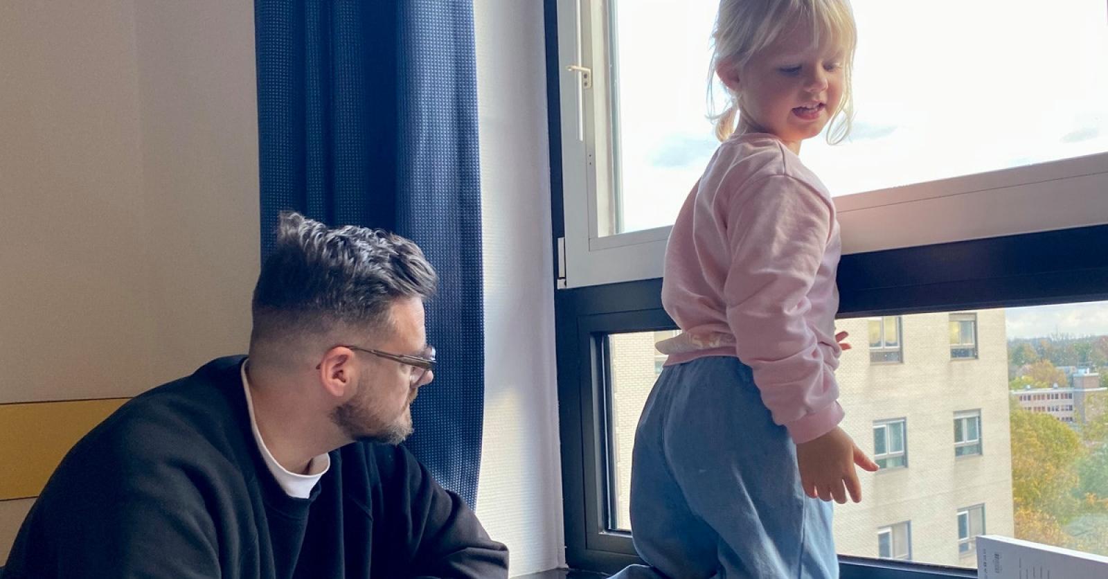 Column Nele: 'Ik vrees dat mijn buikwonde zal openbarsten’ - Flair