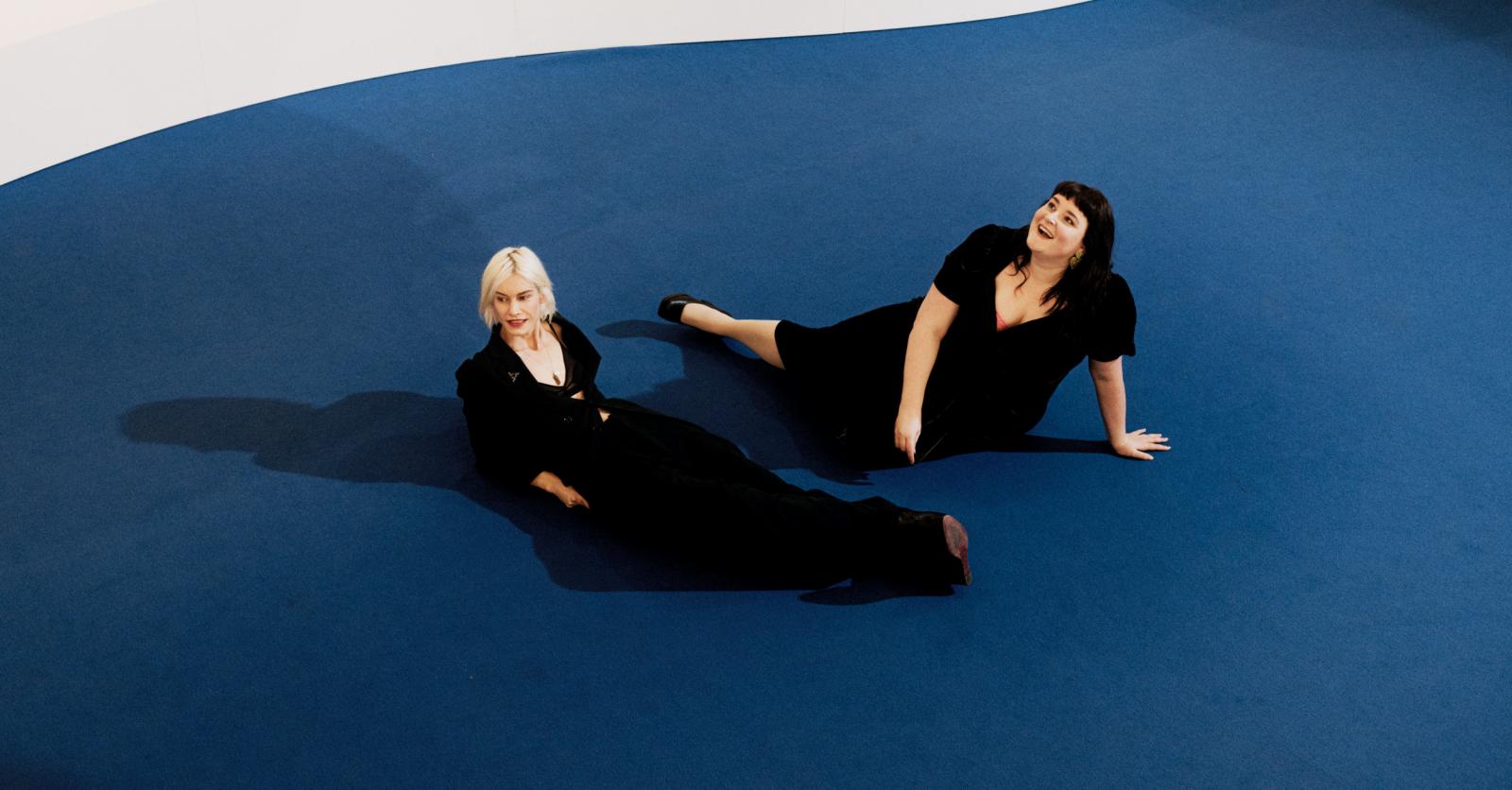 Daphne Agten en Delfine Bafort over Holy Rosita