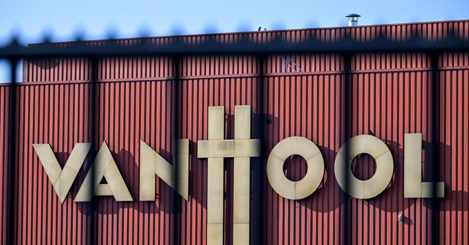 Van Hool wil in de komende vier jaar 1.100 banen schrappen