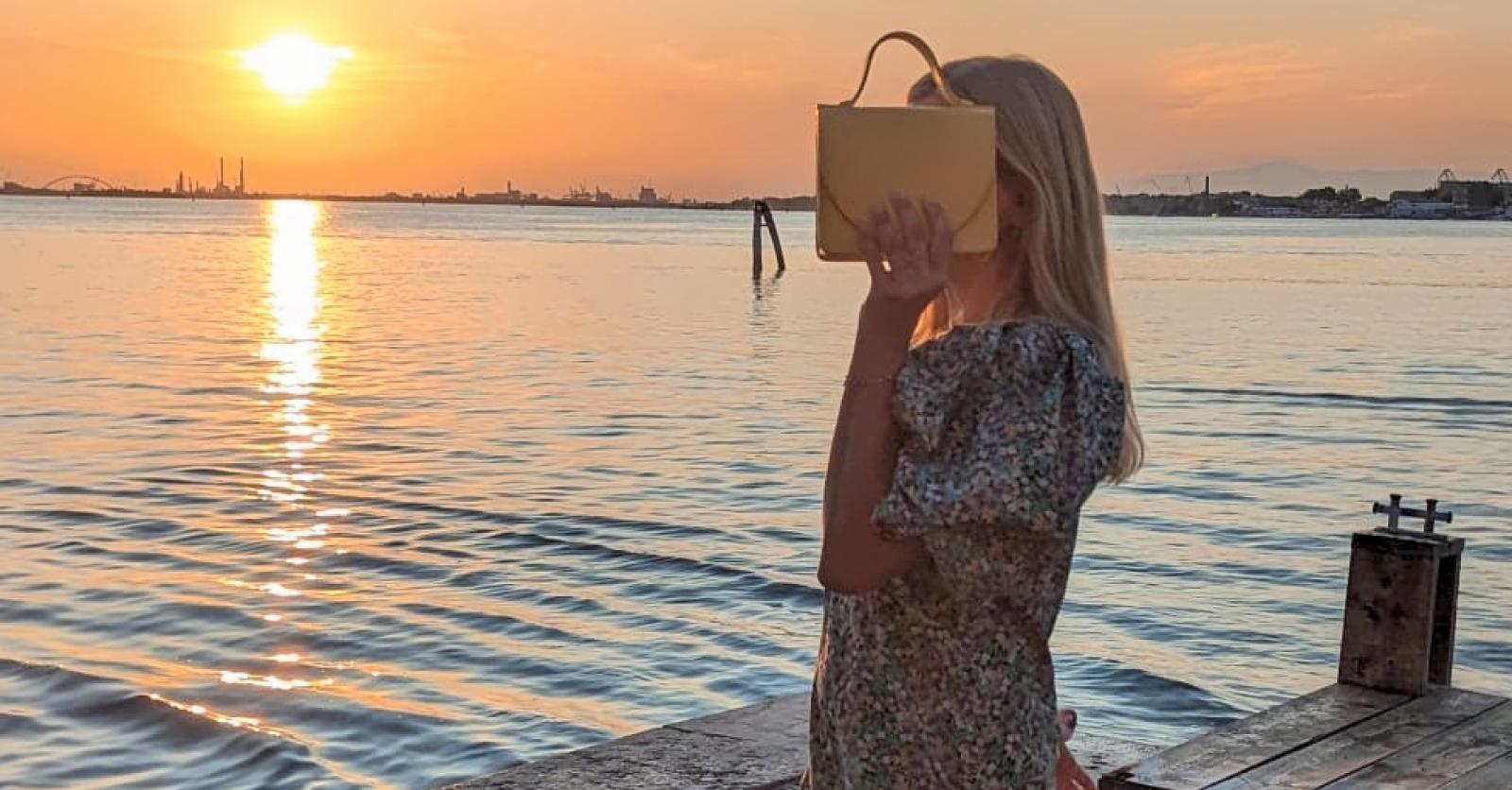 Els Keymeulen is een struisvogel op Prada-muiltjes