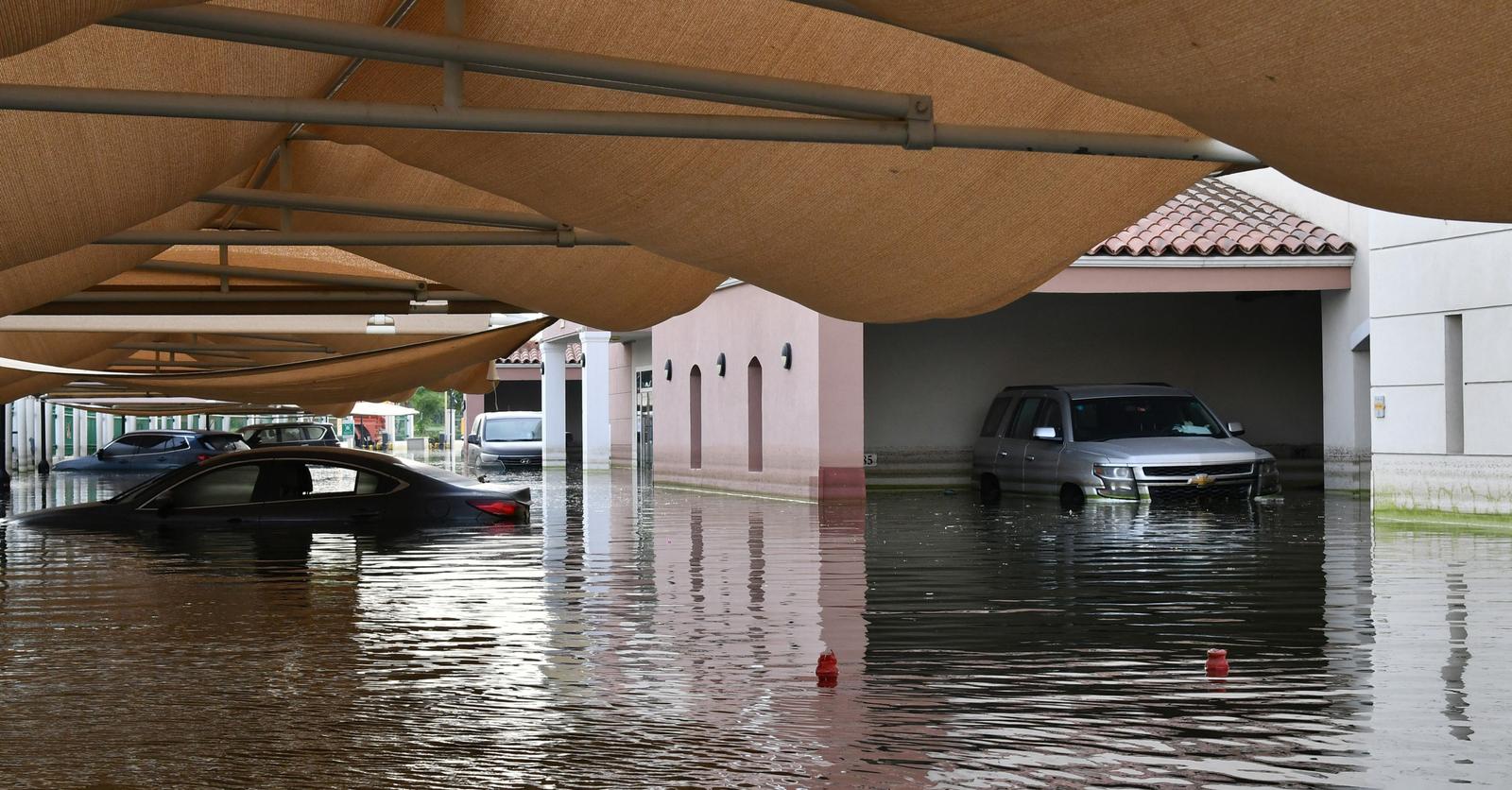 Les impressionnantes images des inondations à Dubaï, vues de l'espace