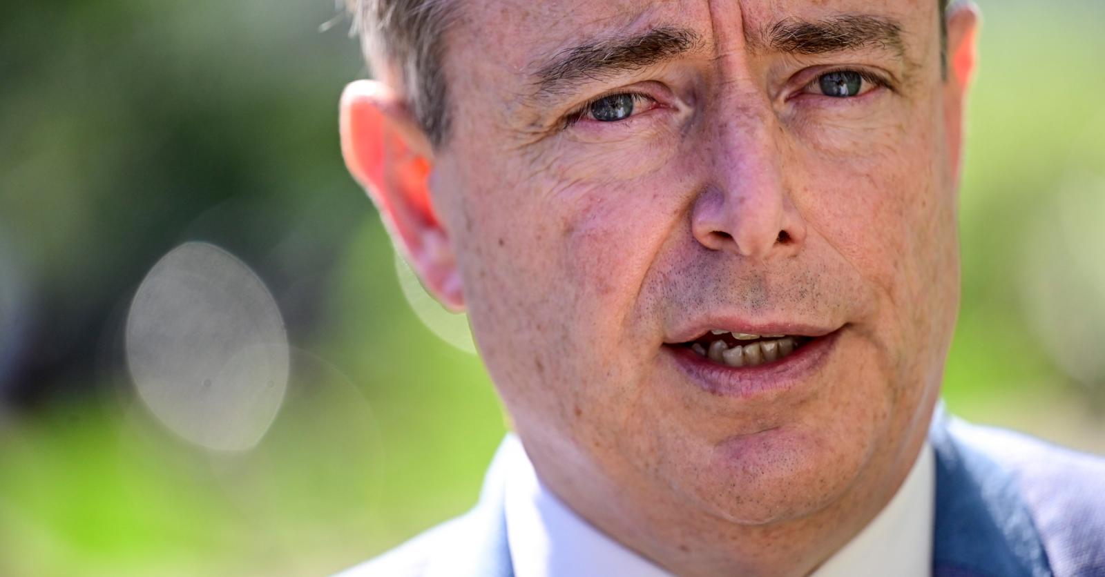 Carl Devos over de formatie: ‘Dat de boel zó ontploft, belooft weinig ...