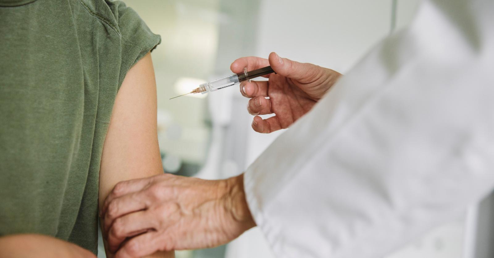 Waarom moeten jongens ook een HPV-vaccin krijgen? - Libelle