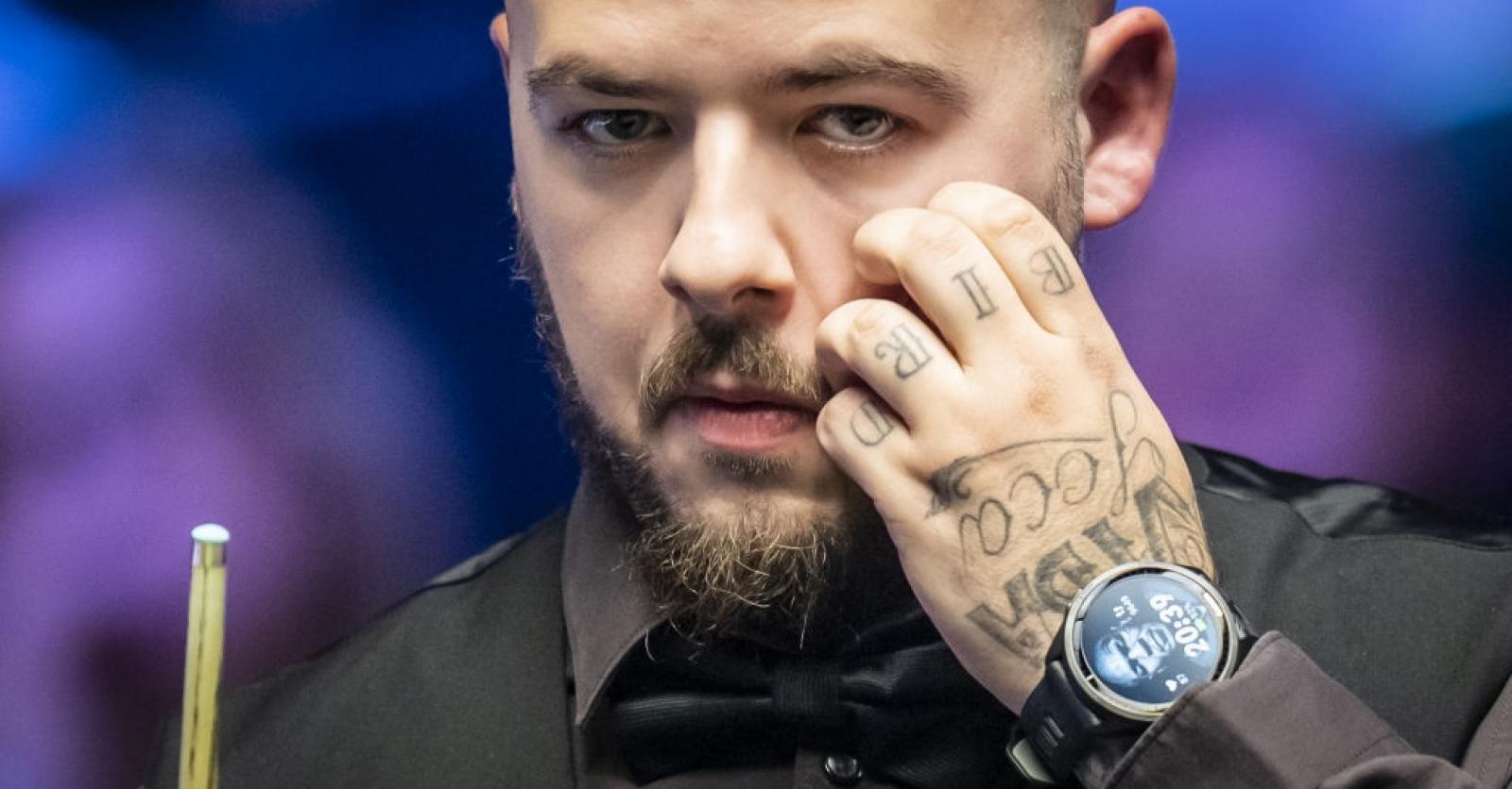 Snooker: hoe staat Luca Brecel op na verliesreeks? ‘Hij moet kabels in ...