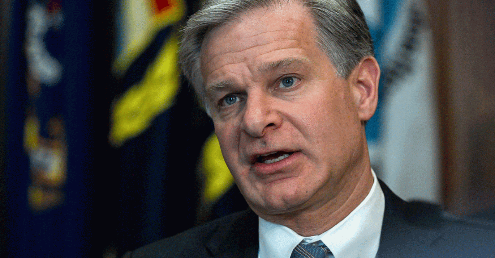 FBI-baas Wray stapt op voor hij ontslagen zou worden