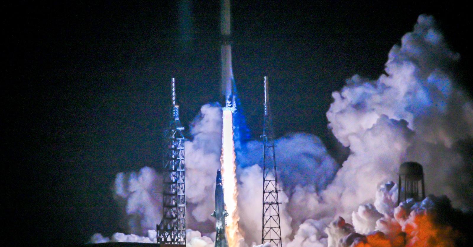 Debuutvlucht Blue Origin: Jeff Bezos daagt Elon Musks SpaceX uit