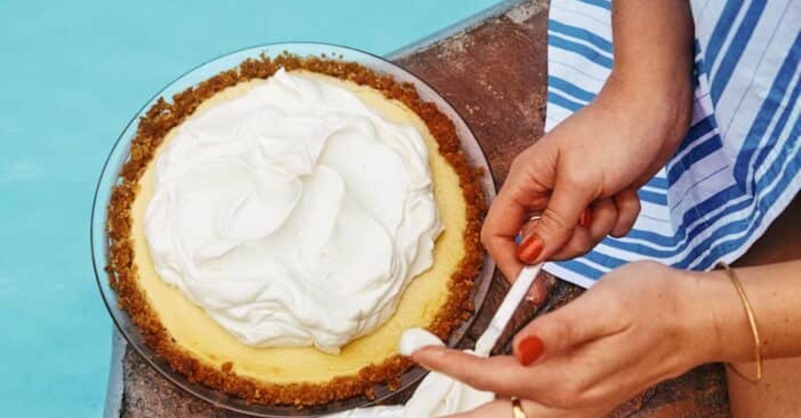 Citroenroomtaart met zeezout van Alison Roman: de perfecte balans ...