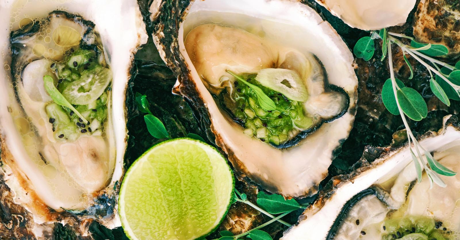 Verfrissend voorgerecht: oesters met kiwi en wasabi