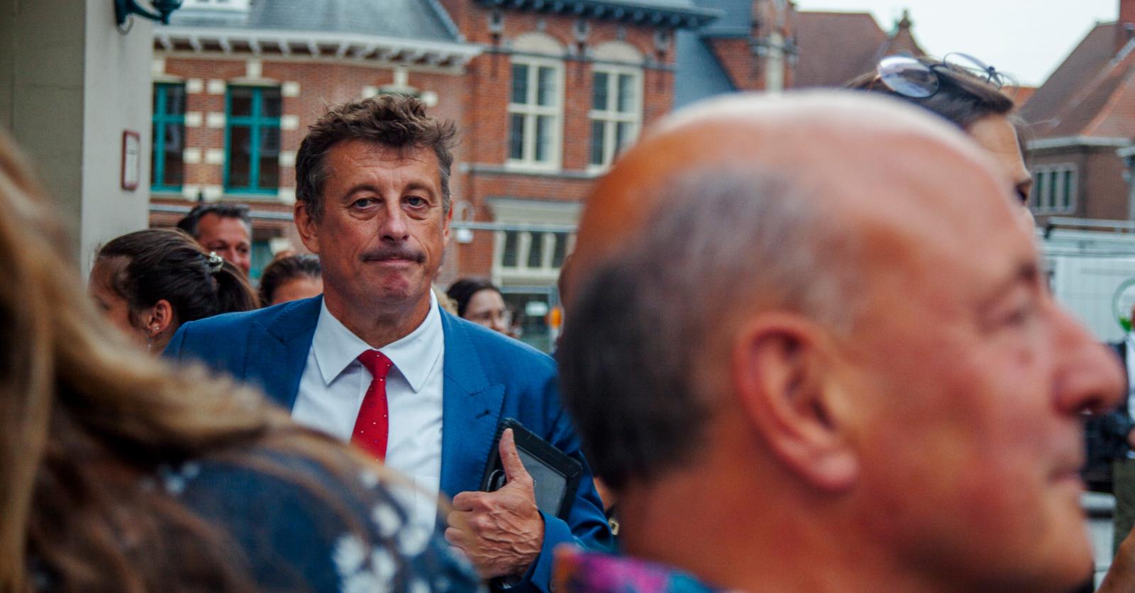 Le PS se cherche un nouveau sénateur coopté: le match entre Paul ...