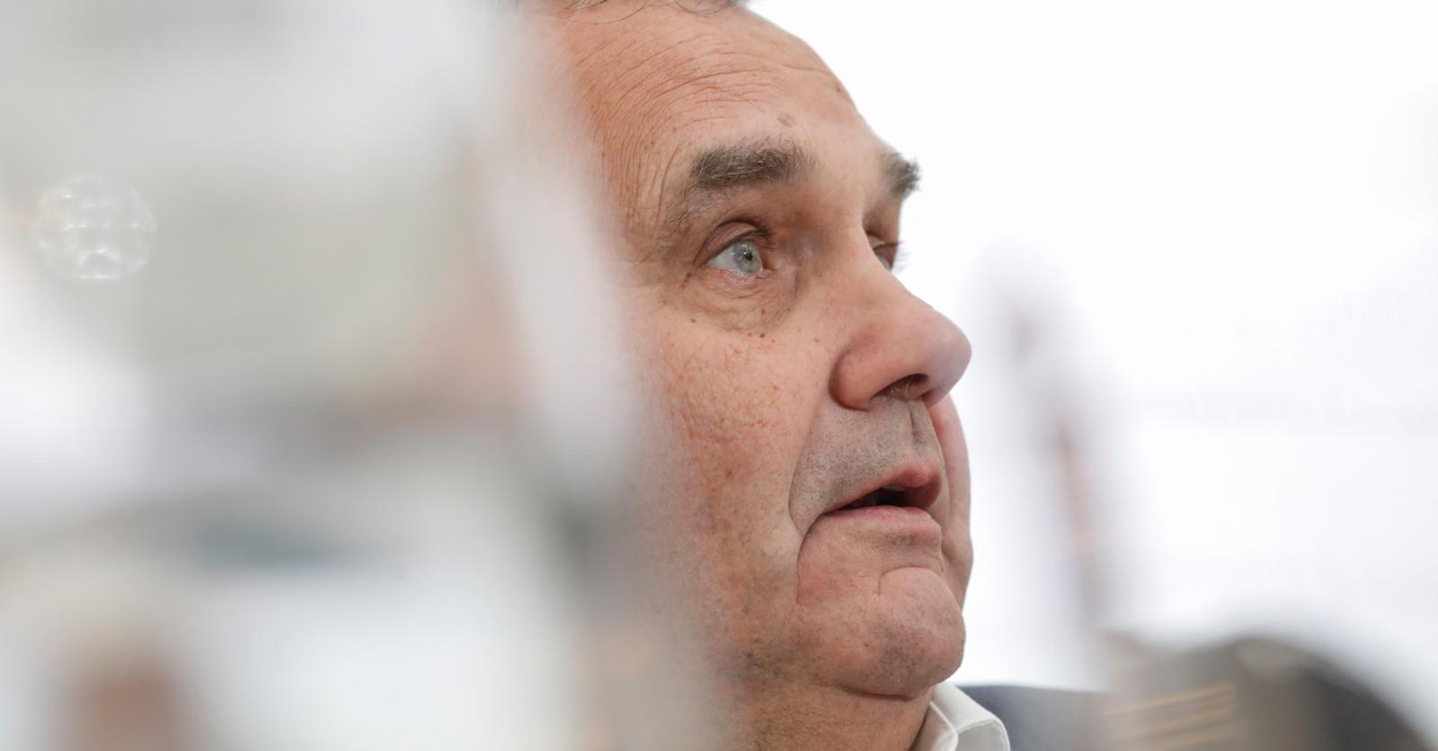 200.000 euros pour une moustache façon Hitler? Les raisons derrière le ...