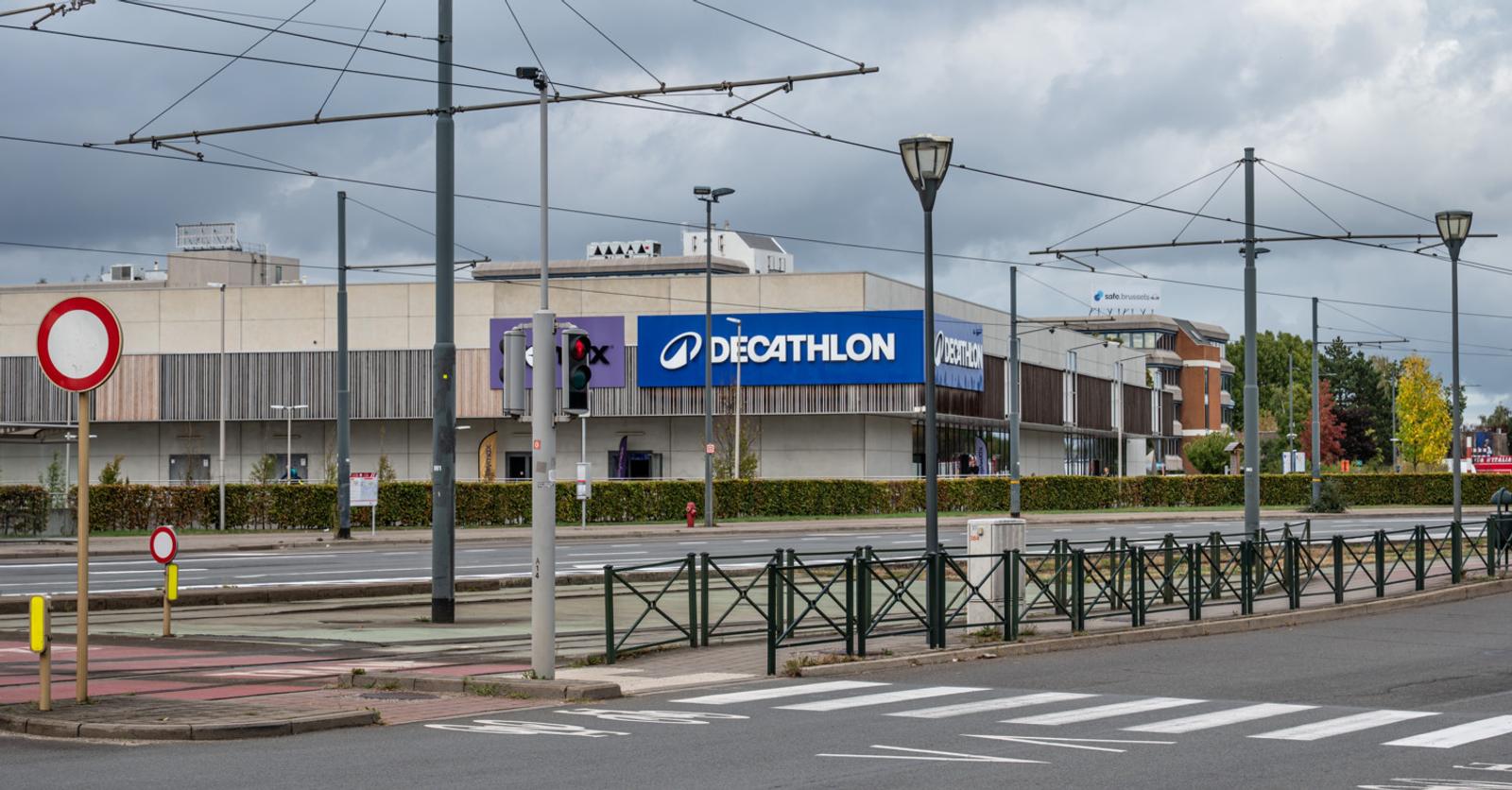 Nouvelle tuile pour le métro 3 à Bruxelles: le plus grand magasin ...