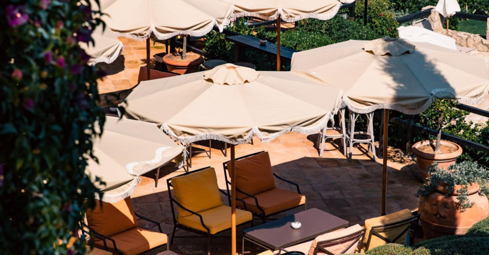 Pour vivre la dolce vita, rendez-vous à l'hôtel Il Pellicano en Italie