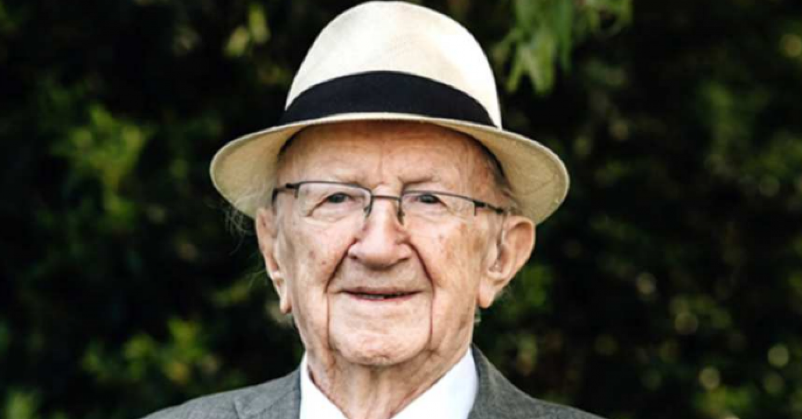 “Een dag niet gelachen, is een dag niet geleefd”: Waregemse legende Jan ...