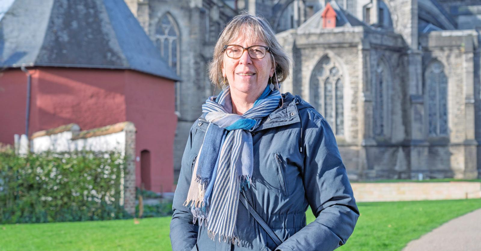 Greet Verschatse is voorzitster van De Leiegouw en ook stadsgids: “Met ...