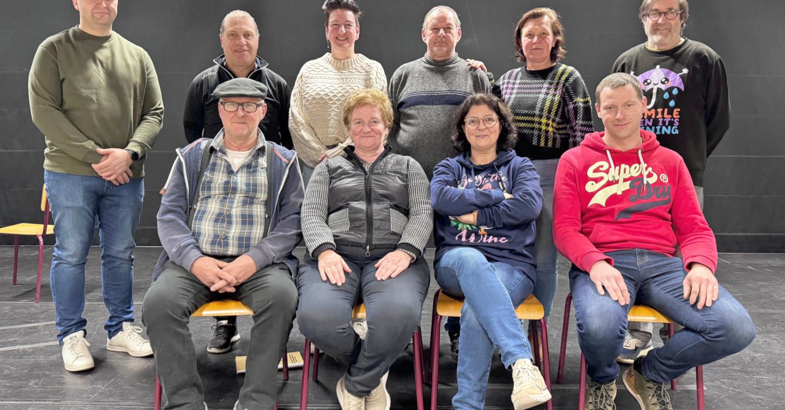 Wingense toneelkring De Totetrekkers brengt 36ste productie in regie ...