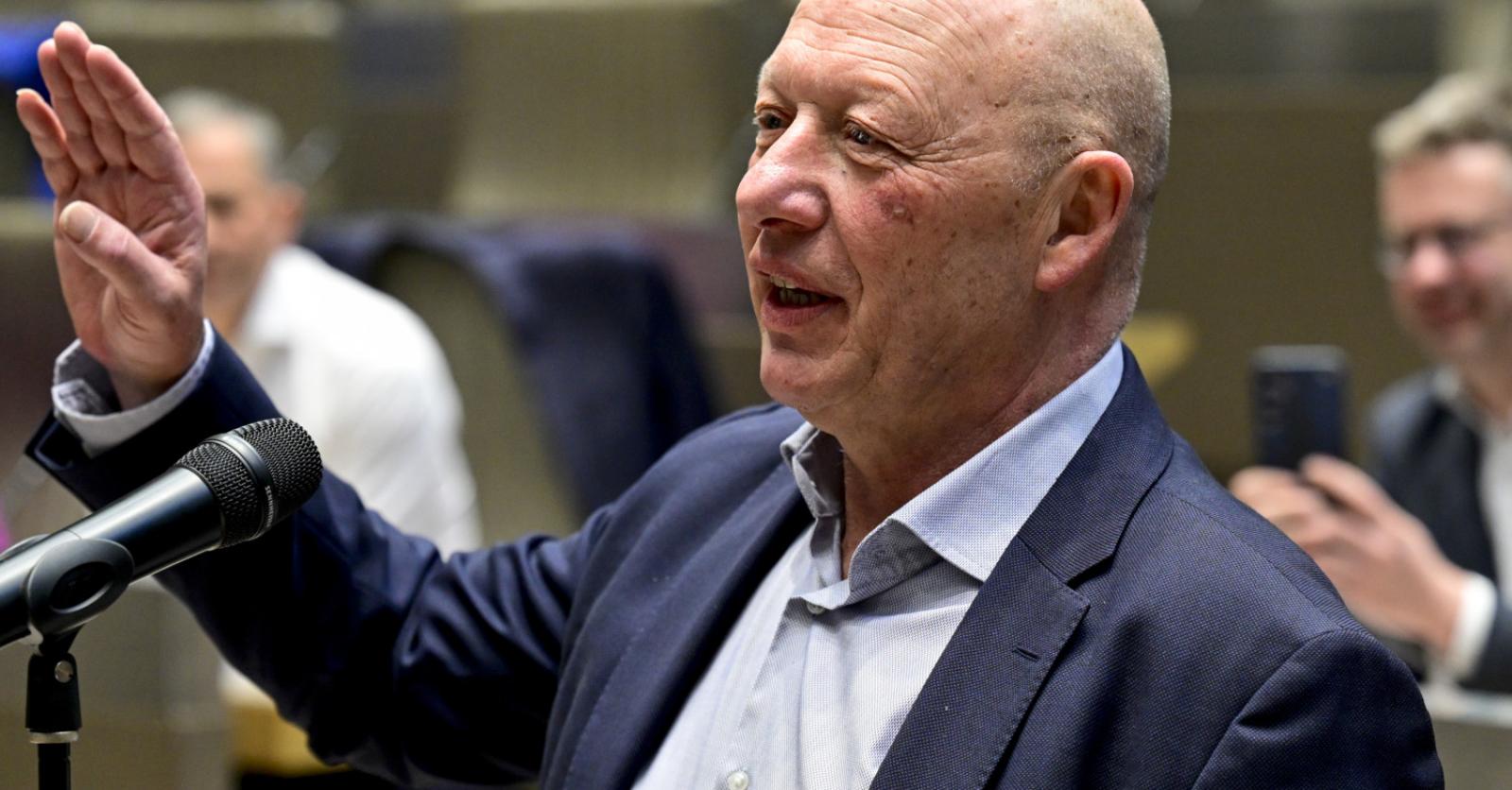 Hans Bonte legt eed af als Vlaams minister - KW.be