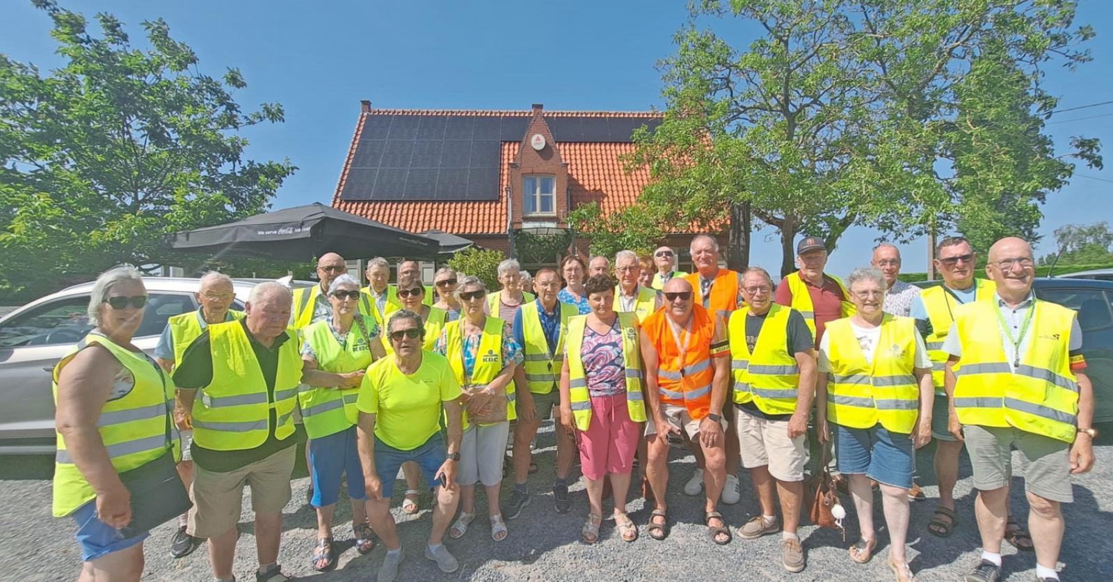 Zonnige daguitstap met verkoelende dame blanche voor de Okra-fietsers ...