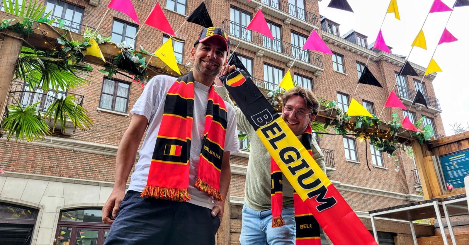 Café 56 kleurt tricolore voor WK: “Terugkeren naar de essentie van het ...
