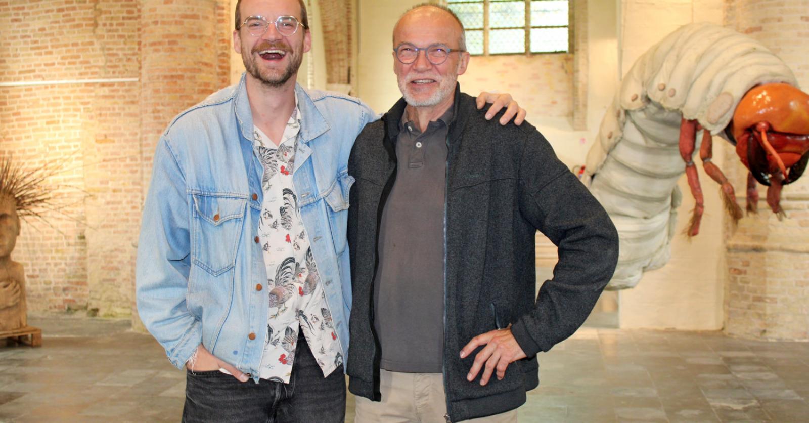 Stefaan (63) en zoon Sibran (34) stellen tentoon: “Een klein beetje ...