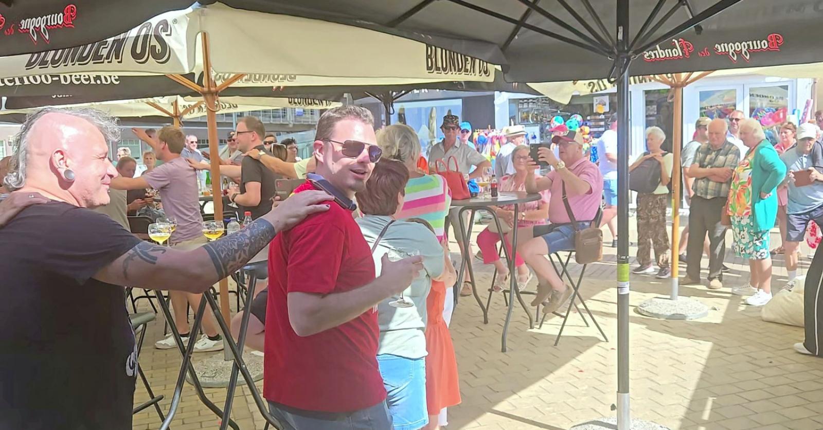 Bier aan Zee blijft publiekstrekker: “De langste toog van de kust is ...