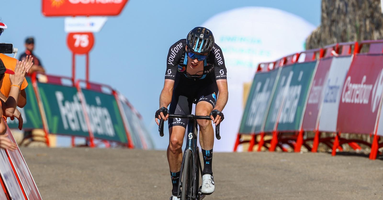 Vuelta 2022: Le Néerlandais Thymen Arensman remporte la 15e étape, Remco Evenepoel reste en rouge