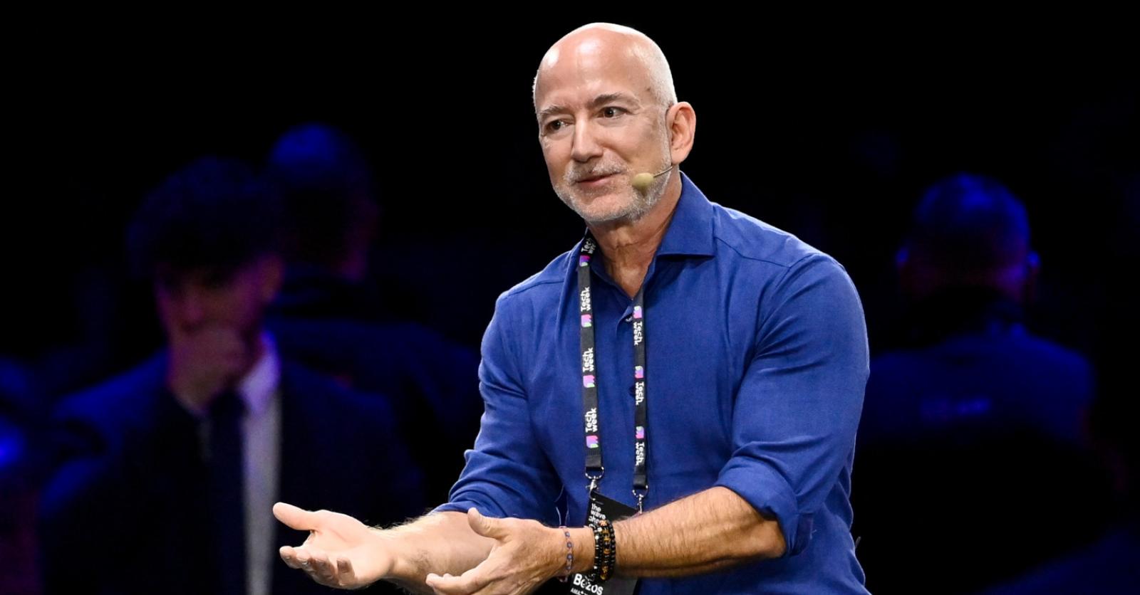 Jeff Bezos devient le co-CEO d'une start-up active dans l'IA - Trends ...