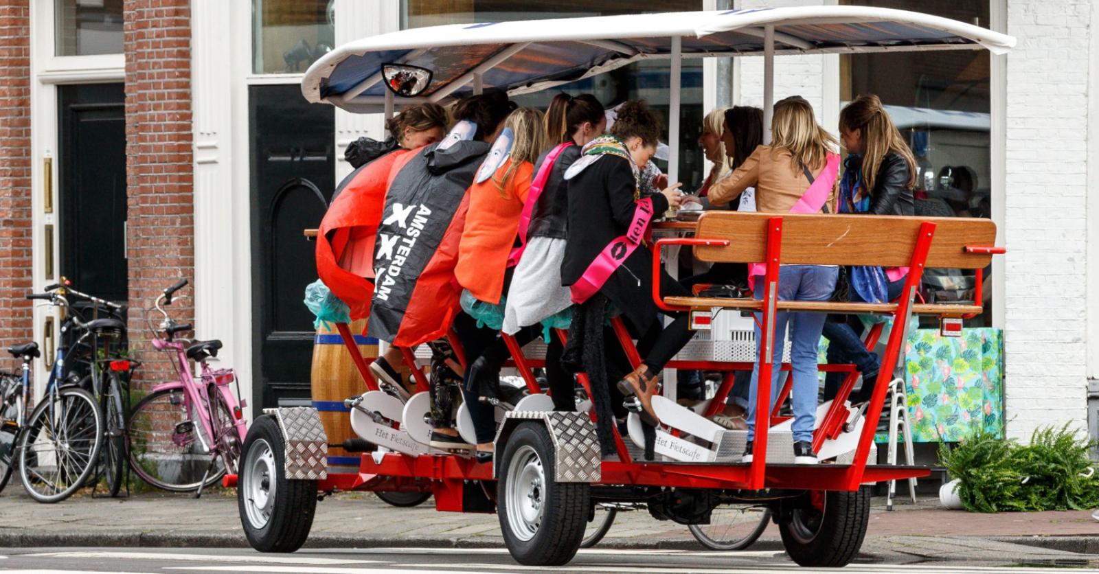 ‘De bierfiets is een opgestoken middelvinger naar iedereen die ooit ...