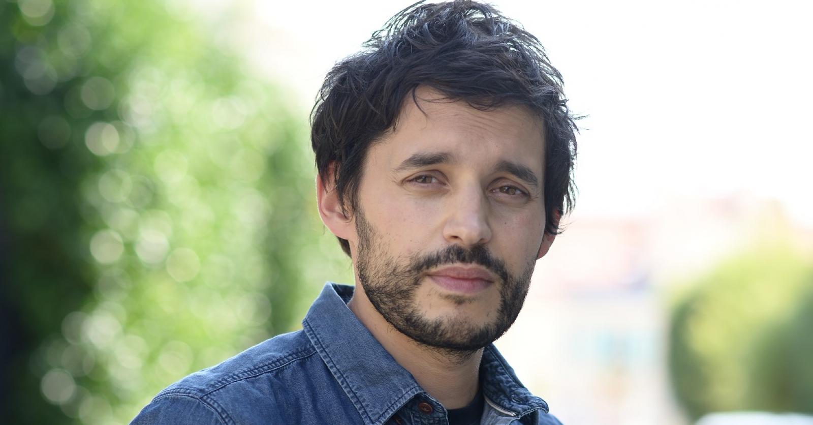 Anthony Passeron reçoit le prix Première pour "Les Enfants endormis"