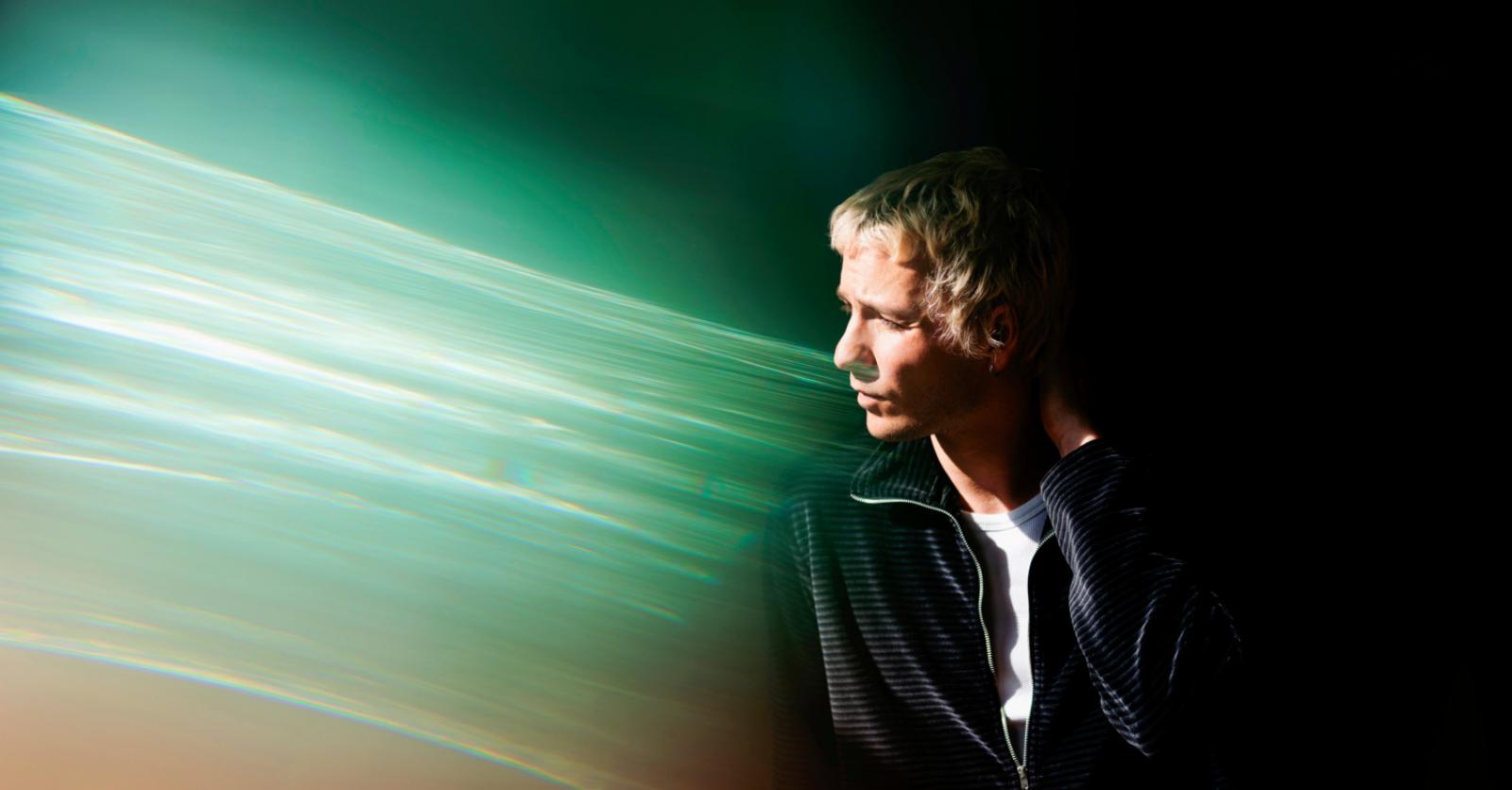 Oliver Symons (Bazart) debuteert onder eigen naam: ‘Ik heb al lang niet ...