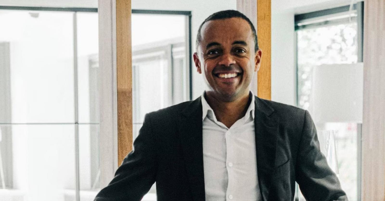 Re-Connect: André Bake (Idealis Consulting) - Trends-Tendances