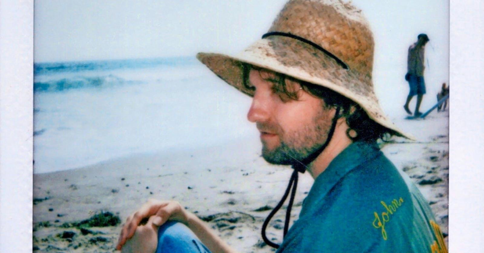 ‘Angel in Plainclothes’, het revalidatiealbum van Angelo De Augustine ...