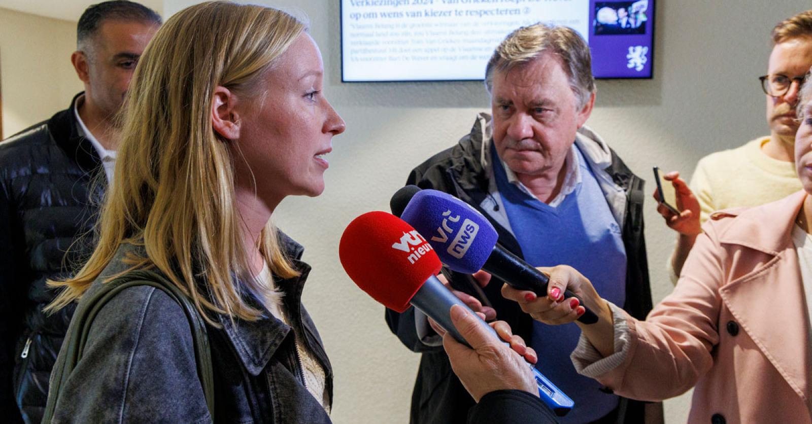 VRT-reporter Johny Vansevenant: ‘De Wever moet zich nu wel bewijzen ... VRT-reporter Johny Vansevenant: ‘De Wever moet zich nu wel bewijzen ...
