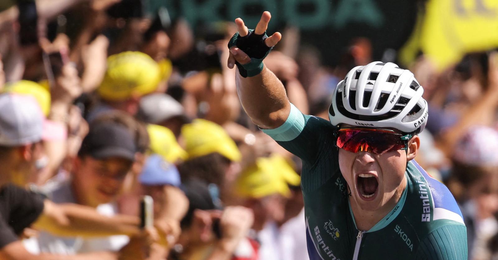 Alles over rit 11 van de Tour: evenaart Jasper Philipsen met vier ...
