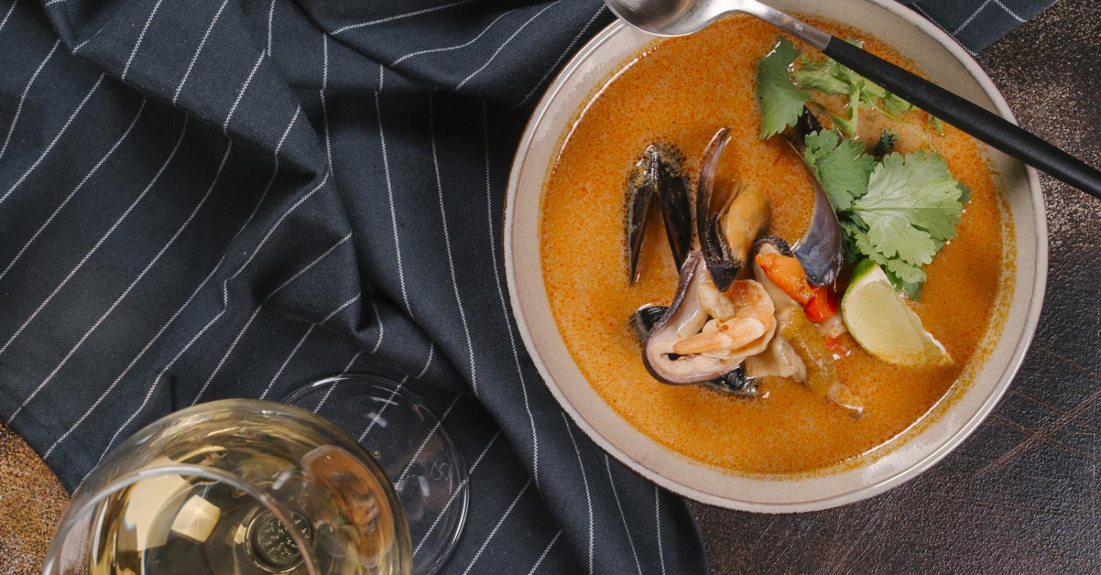 Mosselsoep met tomaat en saffraan