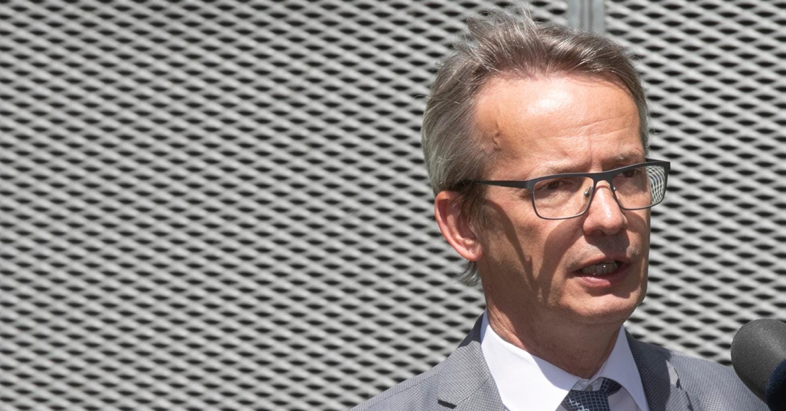 Voormalig ombudsman KU Leuven: ‘Luc Sels wordt ten onrechte een slappe ...