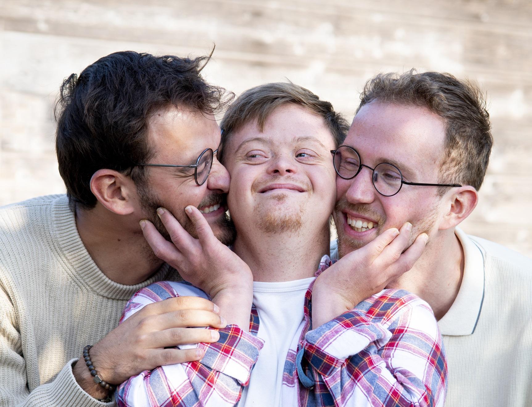 Wij spraken met Bob uit 'Down the road' en zijn broers Sam en Rik - Libelle