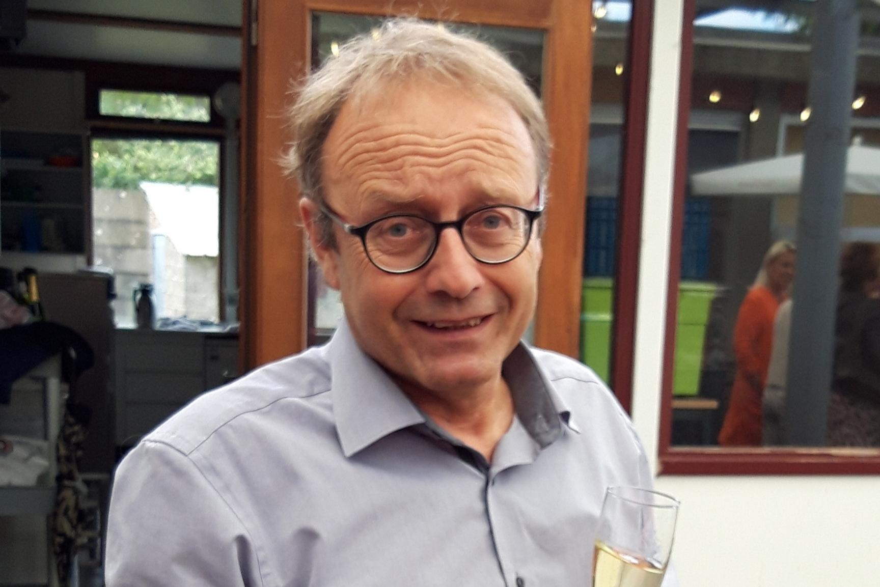 Meester Lieven Claeys uit Oostkamp met pensioen - KW.be