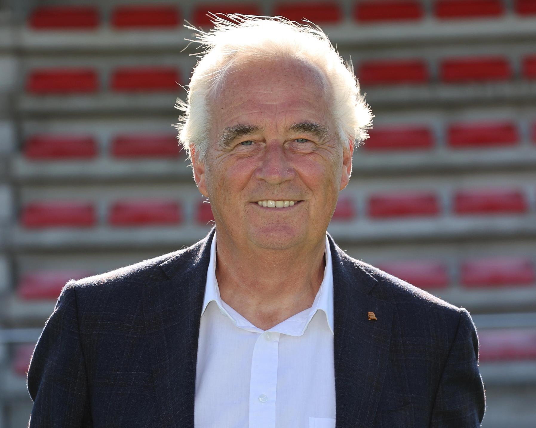 Geert Cool (Winkel Sport) ziet het met lede ogen aan: “Afscheid van ...