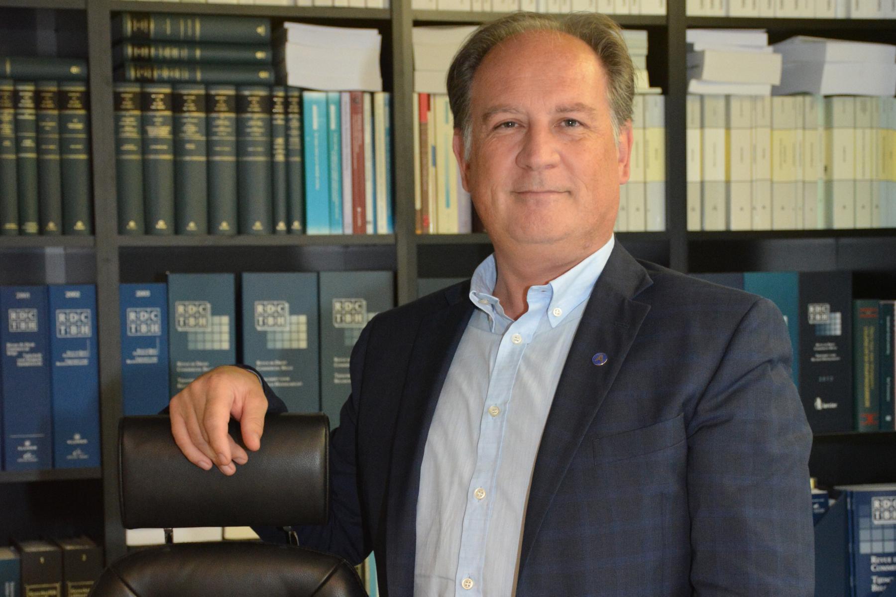 Yves François (49) trad niet in politieke voetsporen van vader Freddy ...