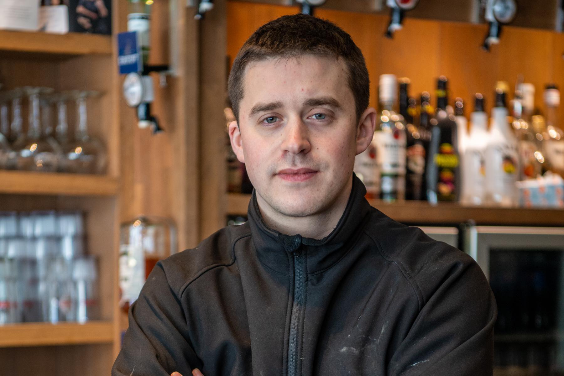 Thomas Vandenberghe ('t Vlaams Huis) is klaar voor de heropening: “Ik doe wel de security voor ...