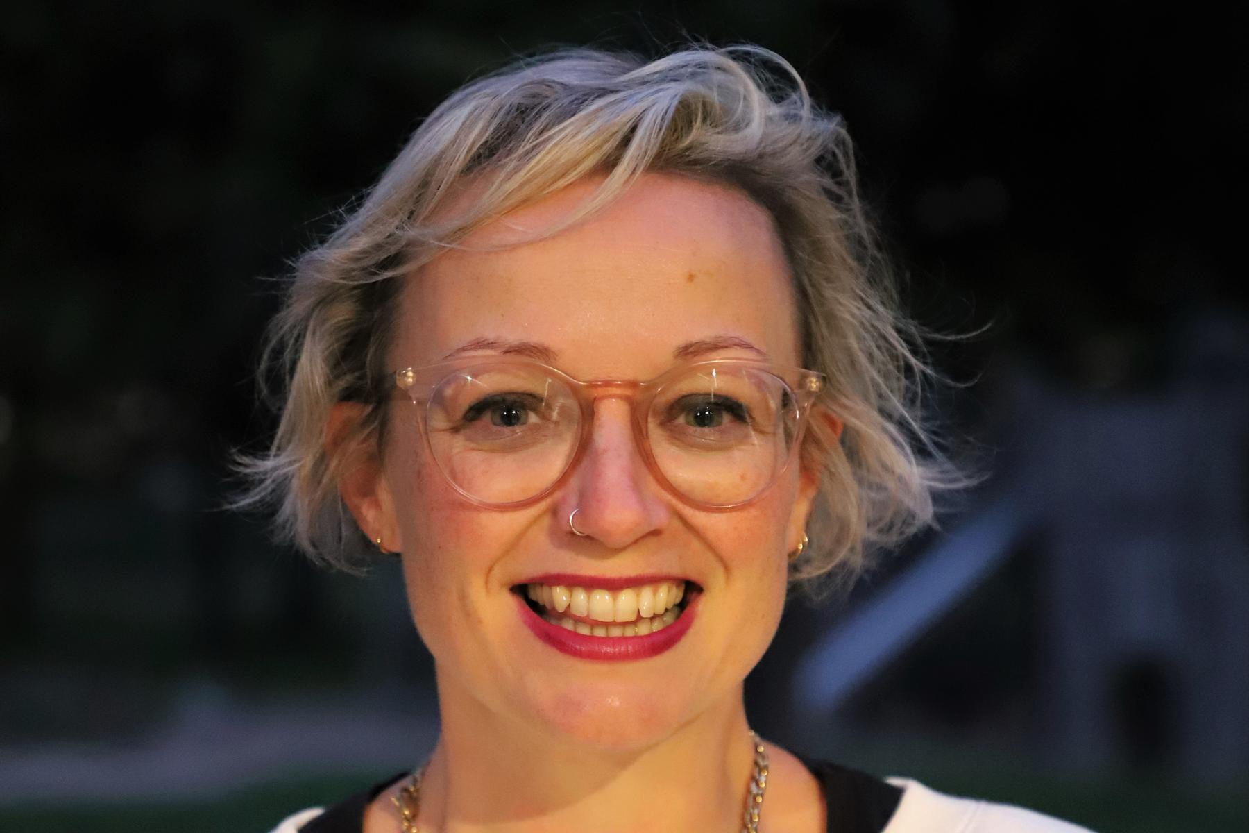 Judith Goethals debuteert als regisseur bij Adegems Volkstheater - KW.be