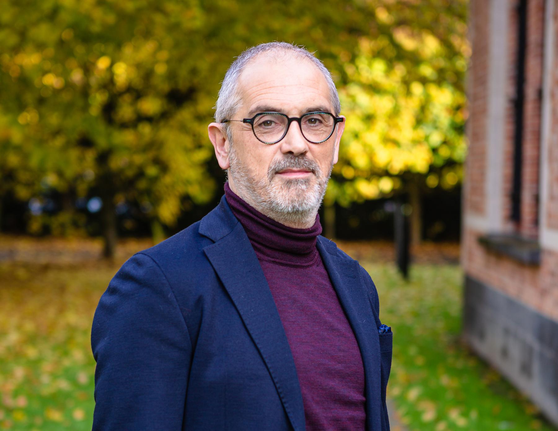 Brugse fiscalist Michel Maus: “Voer een cannabistaks in” - KW.be
