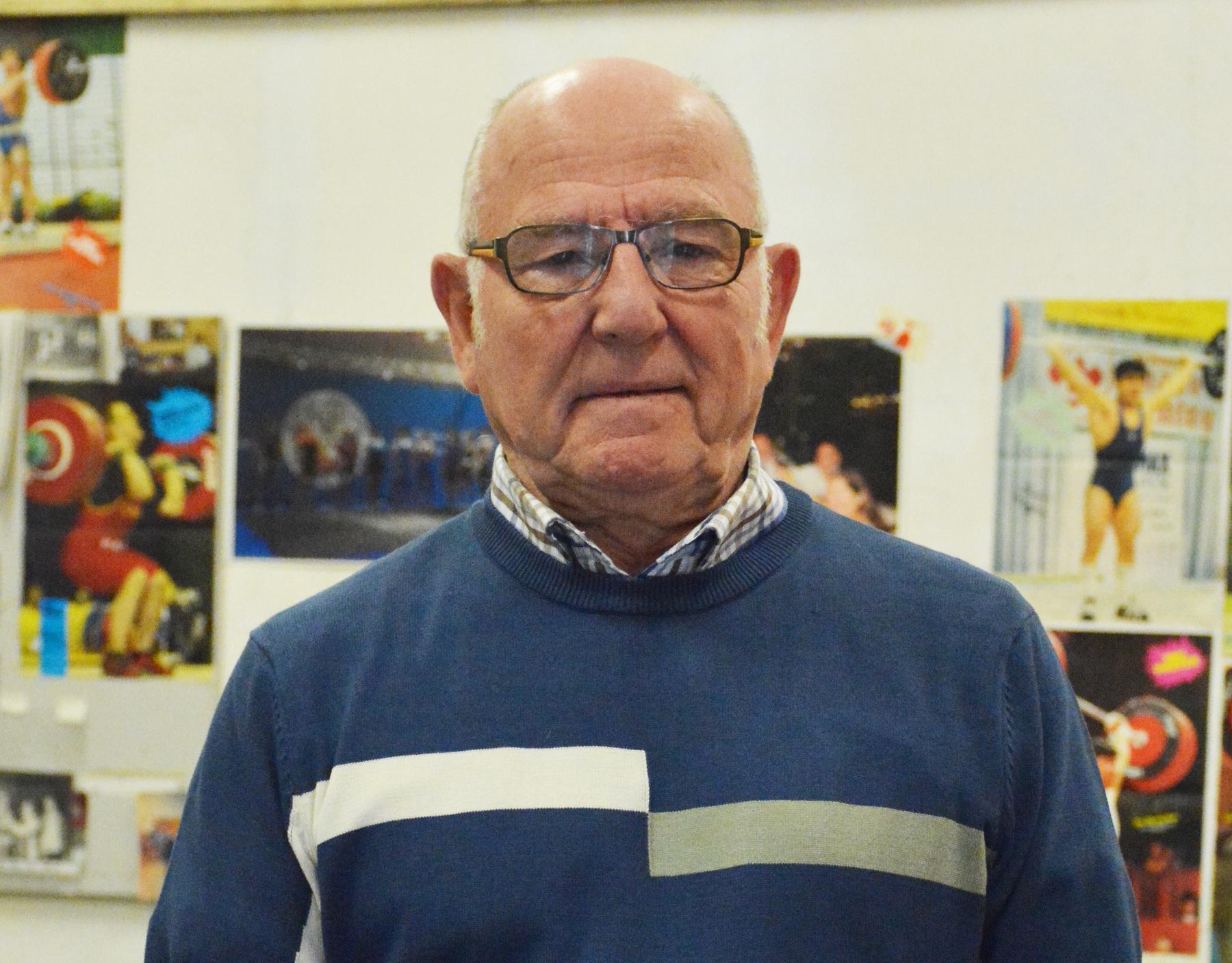 Jozef Lazou wordt 81 en gaat naar WK gewichtheffen: “Ik steek nog ...