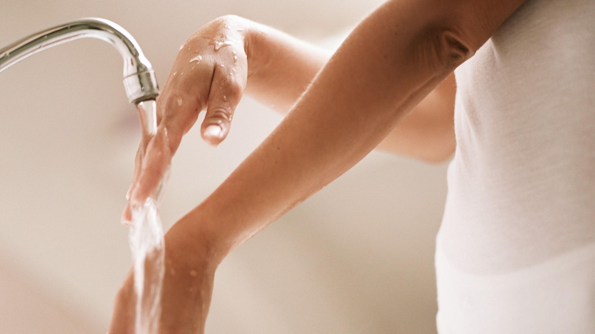 Eerste hulp: hoe verzorg je brandwonden? - Libelle