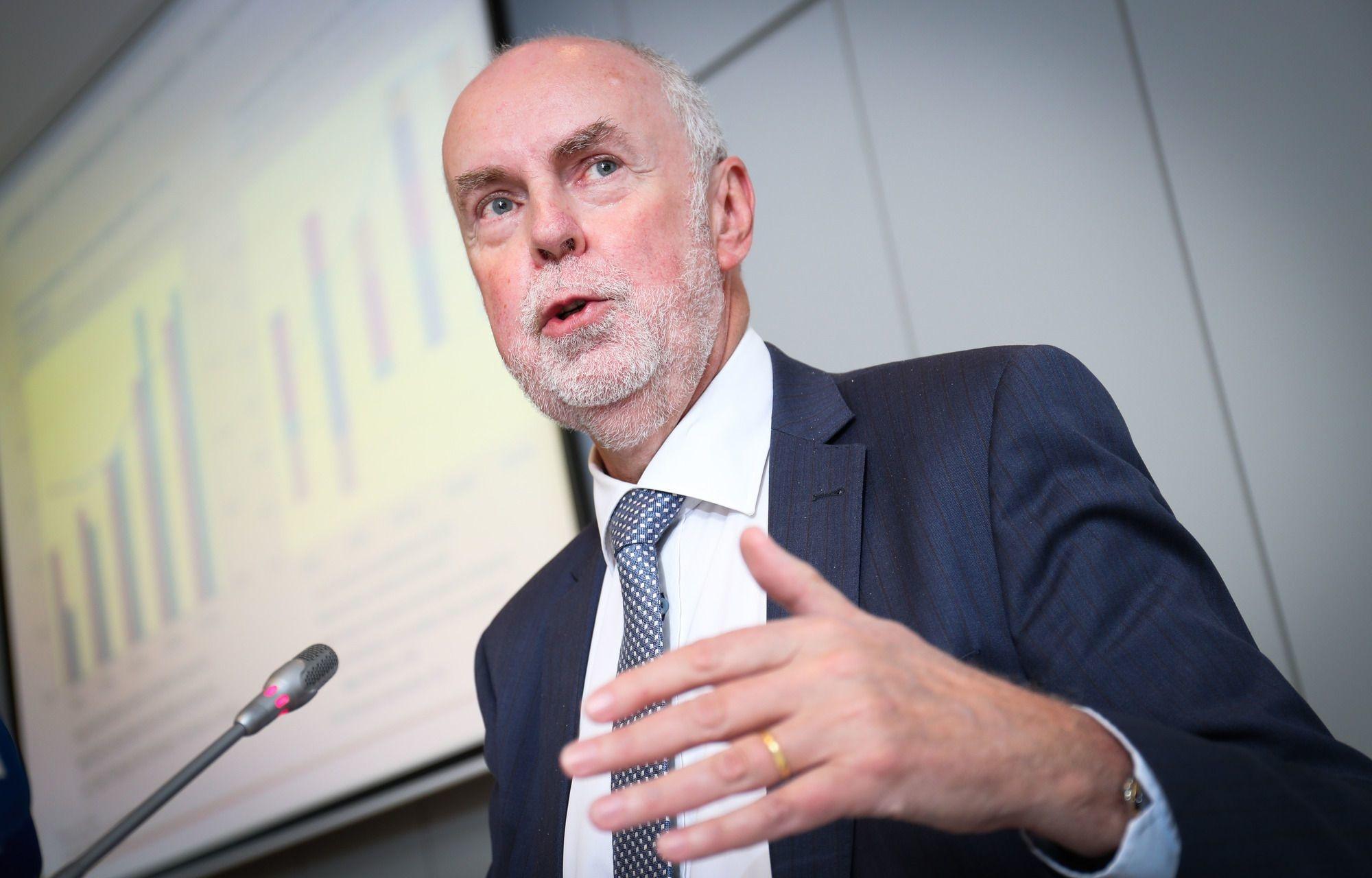 Jan Smets et Christina Foerster se partageront la présidence de ...