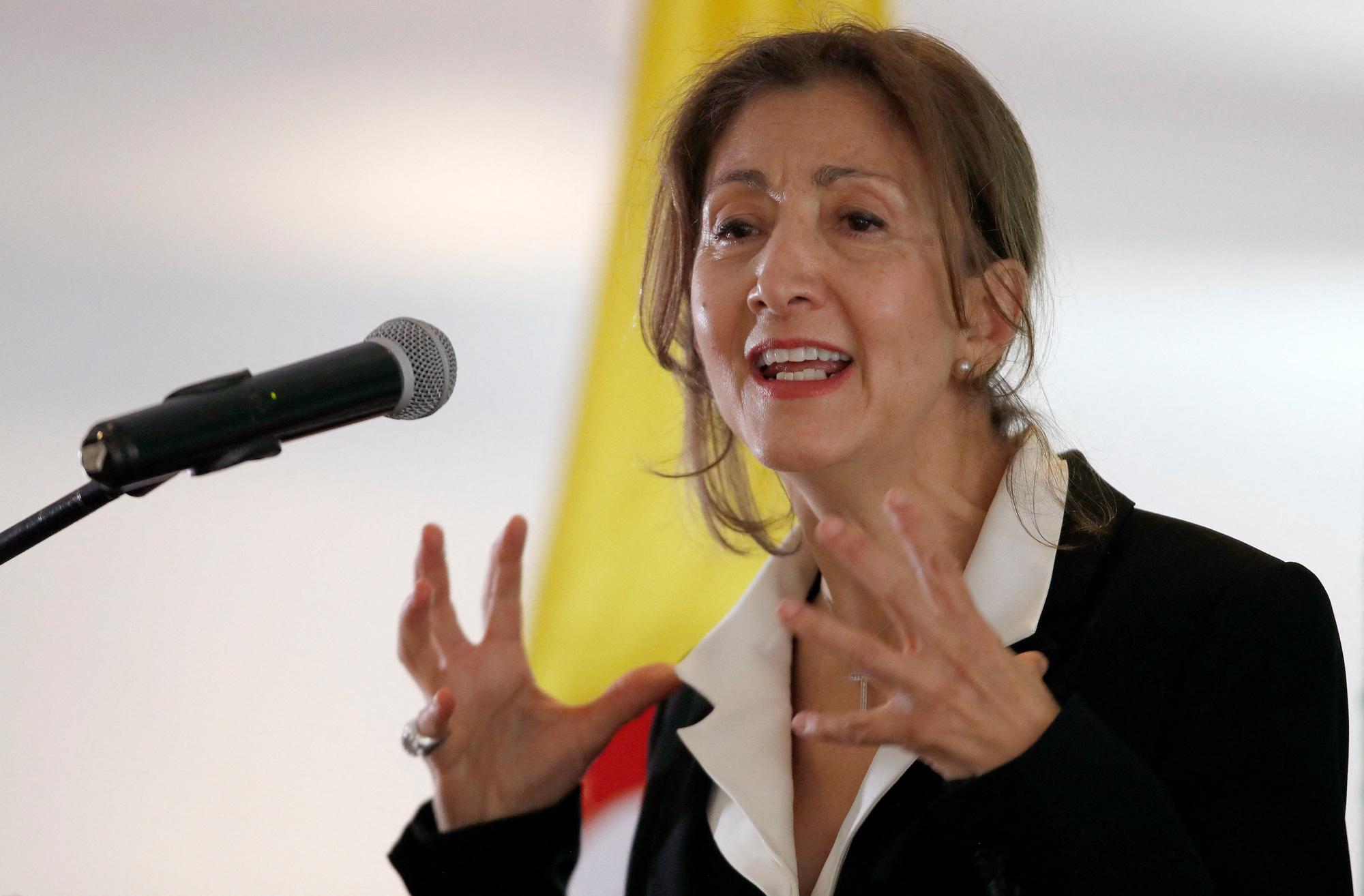Ingrid Betancourt candidate à la présidentielle en Colombie pour son ...