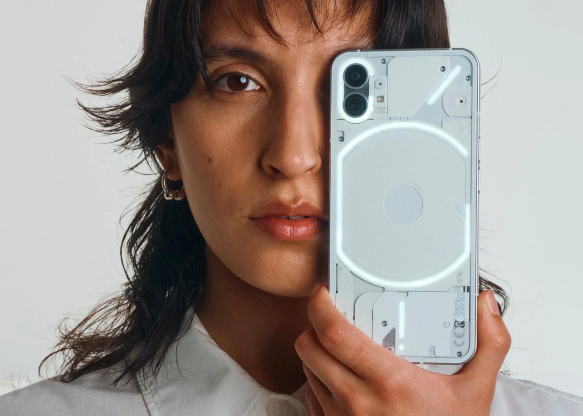 Nothing lanceert zijn eerste smartphone