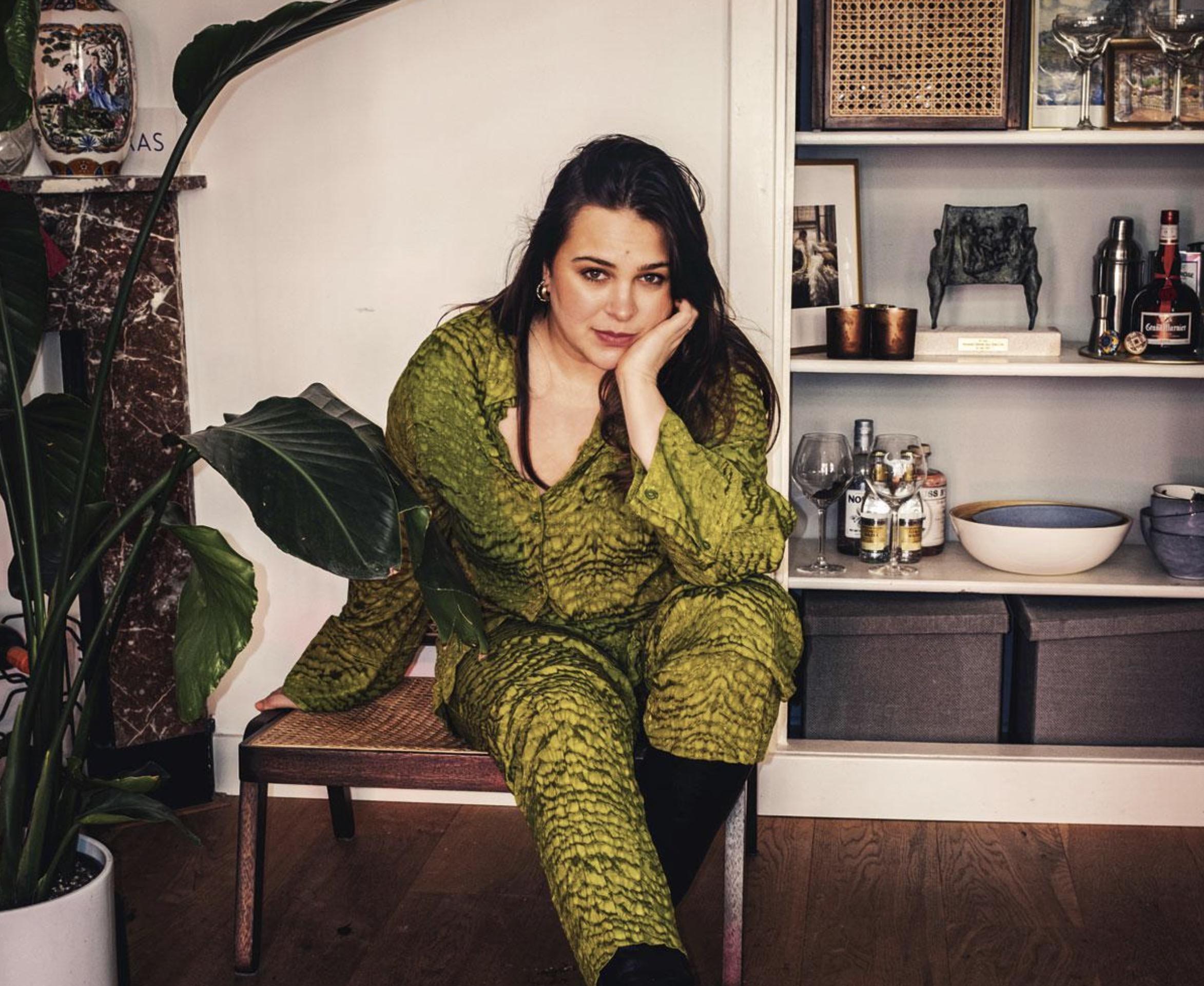 Actrice Ayla Satijn is Vlaams, Nederlands, Turks én queer: ‘Ik pas niet ...