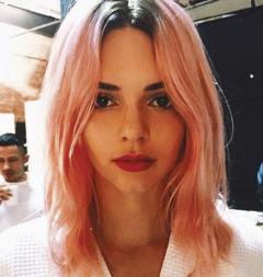 Schaamhaar-initialen, okstelhaar of kruippakjes