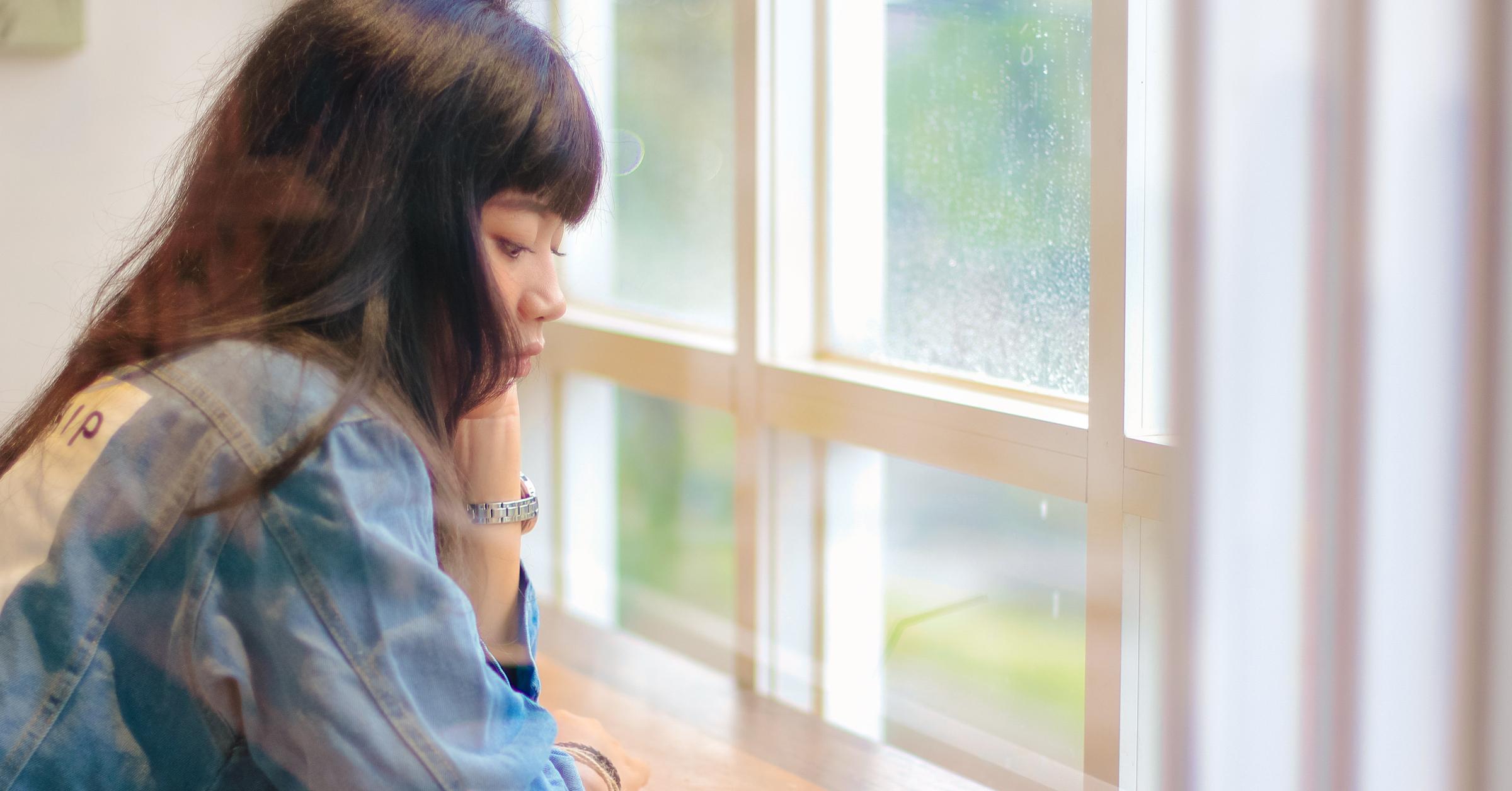 Eenzaamheid: 'Je kan veel mensen om je hebben en toch eenzaam zijn'